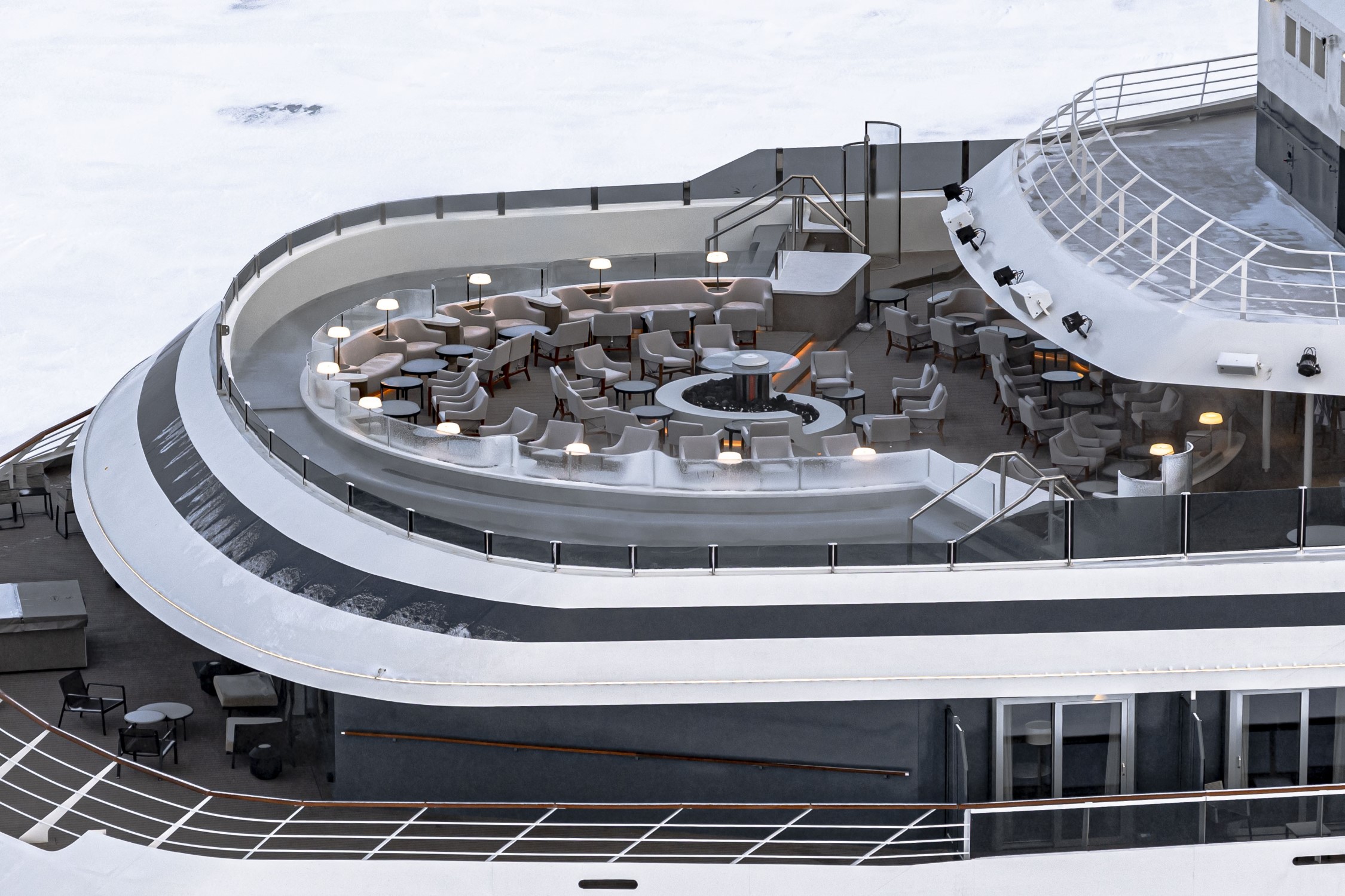 Le Commandant Charcot – Ponant’s Luxury Icebreaker for Polar Expeditions