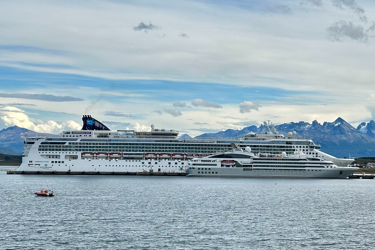 Expedition Guide: Traditional Cruises vs. Expedition Cruise | ExplorEarth