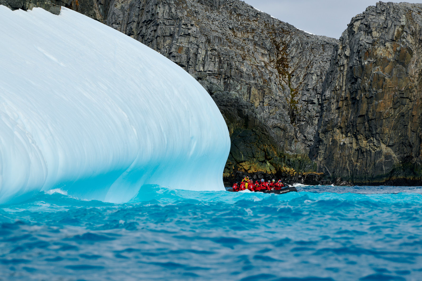 Zodiac Tours | ExplorEarth